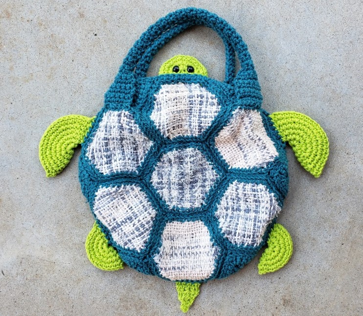 20190723_153529_resized (2) – TURTLE Looms – Hexagon Pin Loom Weaving