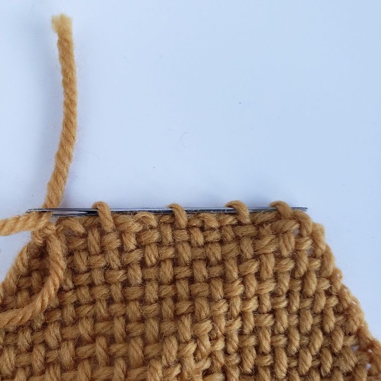 Last Minute Hat Ornaments – TURTLE Looms – Hexagon Pin Loom Weaving